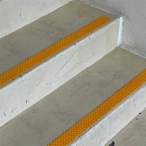 아신티엔에프 강력한 미끄럼방지테이프 계단시공 아신 테이프 안전과 인테리어 두가지 다~ 활용