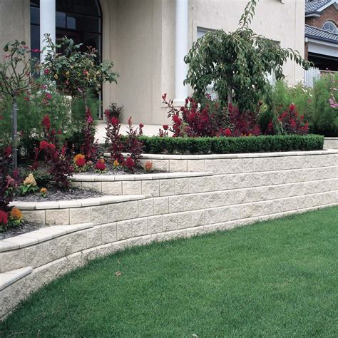 Creative Retaining Wall Designs Ideas For Stylish Landscapes