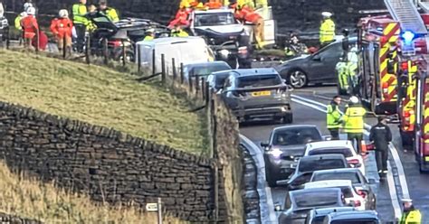 Woodhead Pass Closed Live After Crash And Oil Spillage Yorkshirelive
