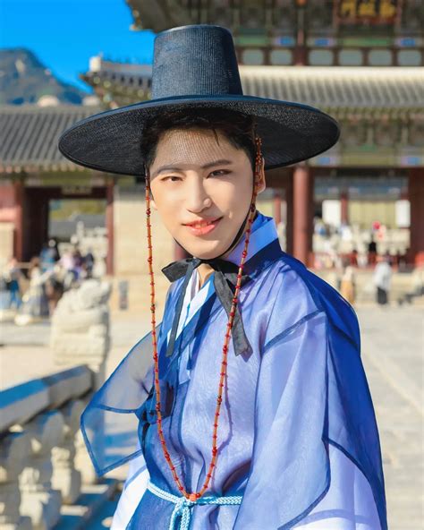 Sarinpoom หมอพูม Sarinpoom • Instagram Photos And Videos