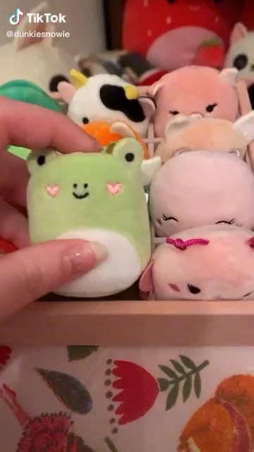 Hello Kitty Için 17 Fikir Hello Kitty ürünler Kızsal şeyler