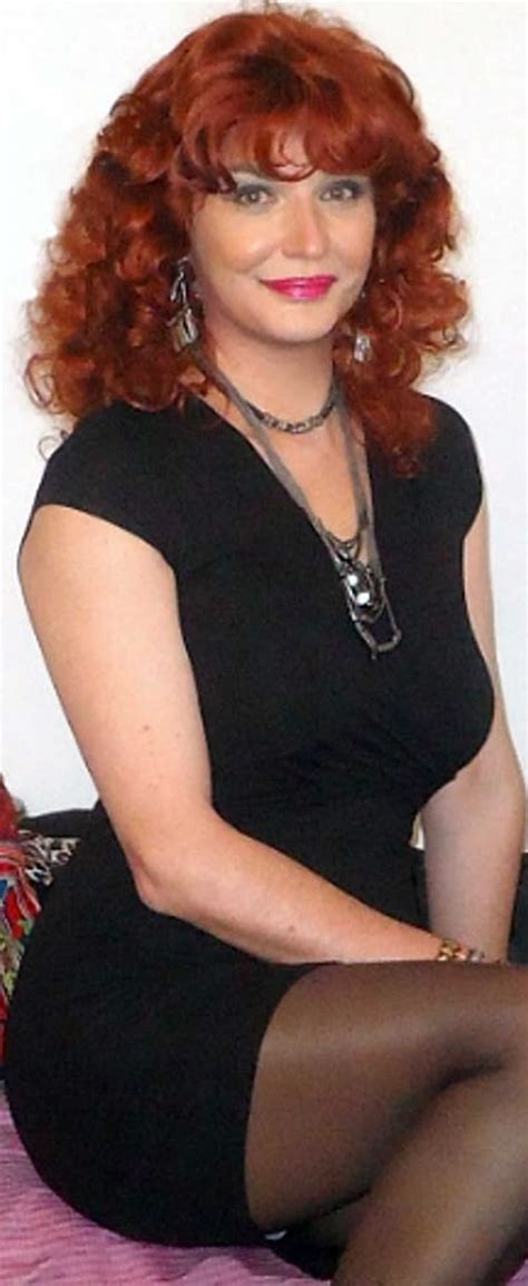 Redheaded Woman Red Hair Red Lips Older Redheads Woman Milfs