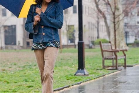 How To Keep Curls From Falling In The Rain LEAFtv