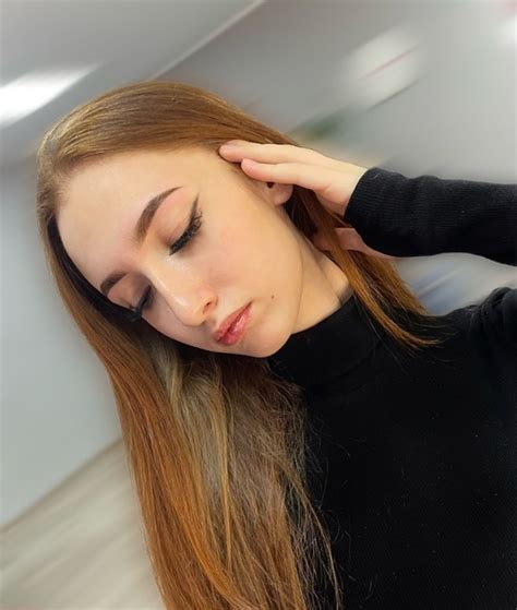 ИЩУ МОДЕЛЕЙ НА БРОВИ И РЕСНИЦЫ Дорогие девушки хочу пригласить Вас к себе на оформление бровей