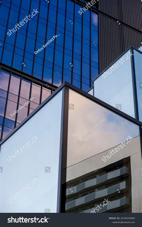 Building Facade Pattern
