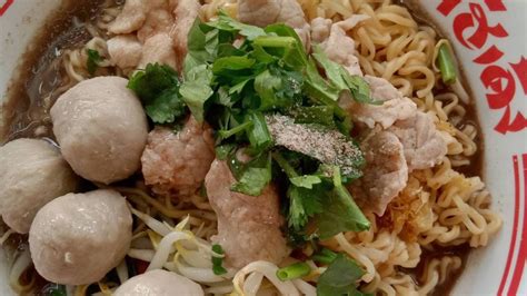 ก๋วยเตี๋ยว โกเด้งโฮเด้ง ปากซอยแพรกษาซอย 10 สั่งอาหารออนไลน์ล่วงหน้า รับที่ร้านผ่านแอป Wongnai