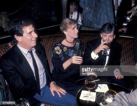 Linda Mccartney Paul Mccartney And Guest During Give My Regards To