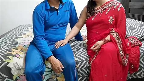 Desi Sexy Bhabhi Na Husband Sa Bat Karty Huay Sex Kiya Hindi Audio