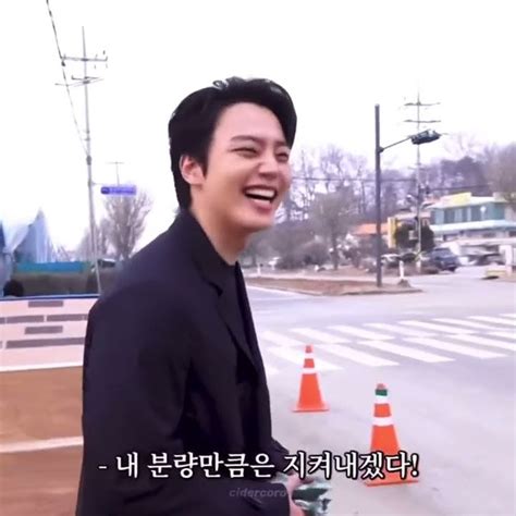 [여진구] 잘웃고 잘먹는 진구 모음 32초😆 ️ Youtube