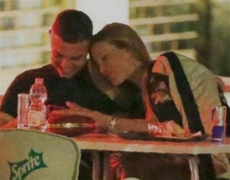 Taylor Mega Il Nuovo Fidanzato è Il Rapper Milanese Sacky