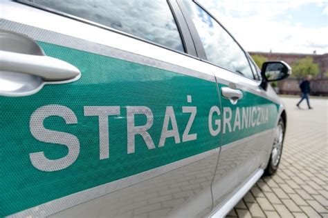 Dramatyczne Sceny Na Lotnisku W Gda Sku Pasa Era Reanimowa Jeden Ze Stra Nik W Granicznych