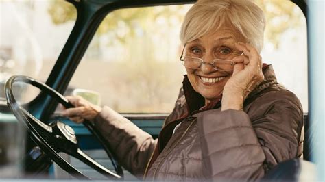 Moja Babcia Ma 60 Lat I Wyjechała Do Ameryki Podróżuje Pracuje Dorywczo I Wysyła Nam Selfie