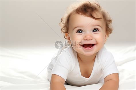 开心快乐的小婴儿高清图片下载 正版图片600344022 摄图网