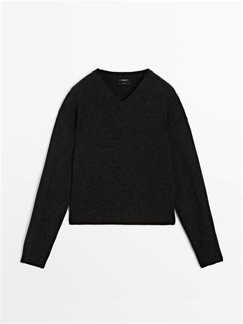 Свитер из 100 шерсти · Антрацитово серый Цвет Небеленого Полотна Средний · Свитеры И Кардиганы