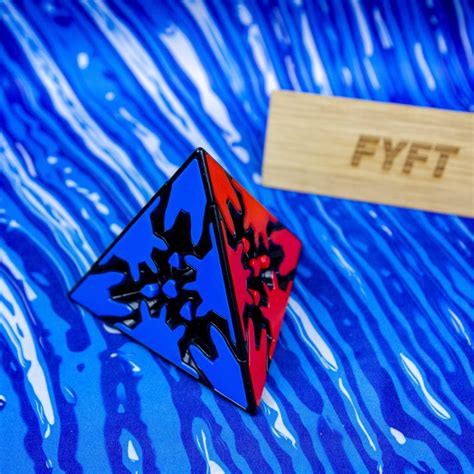 Gear Pyraminx Qiyi Hlavolam