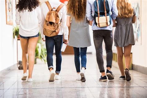 California Schools No Shame Dress Code Empowers Students To Wear What