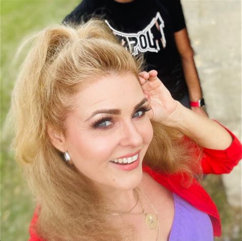 Corinna Harney Corinna Harney Added A New Photo