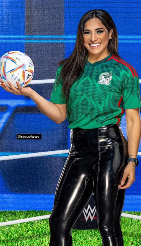 Raquel Rodriguez Wwe Girls Raquel Shoulder Workout Women