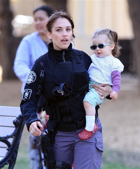 Conheçam Francesca Christine Giner ~ Amy Jo Brasil Amy Jo Johnson