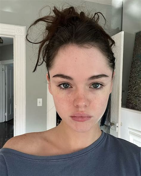 Gracie Mckenna Beauty Face Pretty Face Skin Makeup