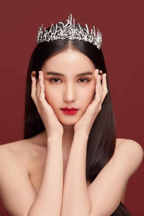 พรีเซนเตอร์ สวยแซ่บ ขนาดนี้ แม่ทีมใหญ่ สินค้าปลีกส่ง