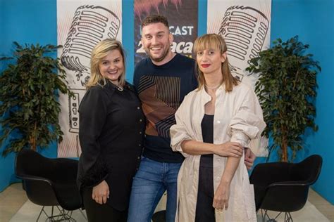 Подкаст 15 години Елена и Цвети ни обясняват в ефир живота по “рус начин”