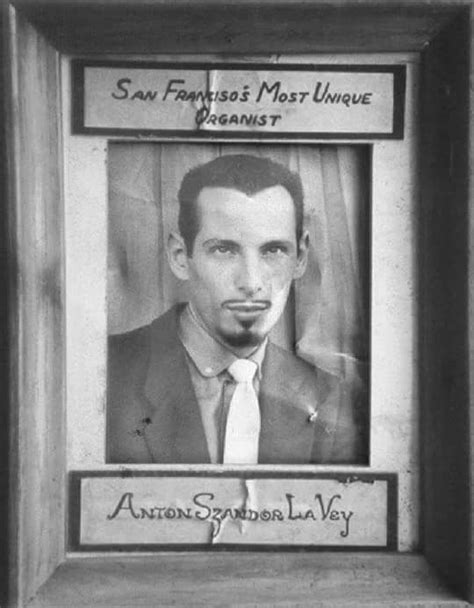 Ant N Lavey Satanismo La Bestia Decoraci N De Unas