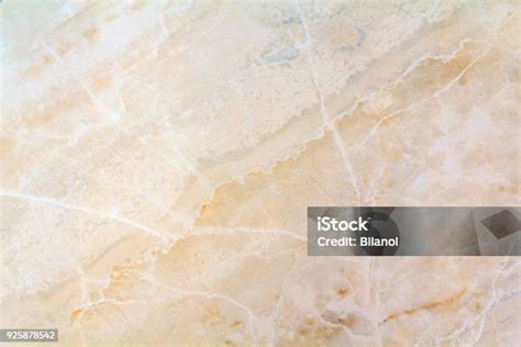대리석 패턴을 추상 질감 배경 노란 대리석 바닥에 대리석 패턴의 근접 촬영 표면 0명에 대한 스톡 사진 및 기타 이미지 0명 갈색 건축 Istock