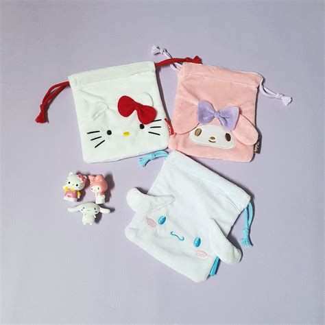 정품 산리오 마이멜로디 시나모롤 키티 미니 생리대 다용도 조이개 복조리 파우치 에이블리