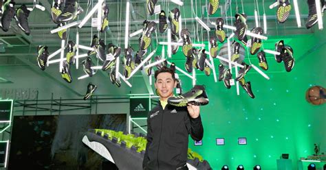 스파이크리스 한계 넘는다아디다스골프 신개념 골프화 코드케이오스 출시