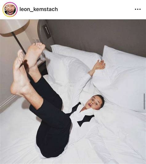 Сыгравший Андрея Пальто из сериала «Слово пацана Леон Кемстач о личной жизни переезде в