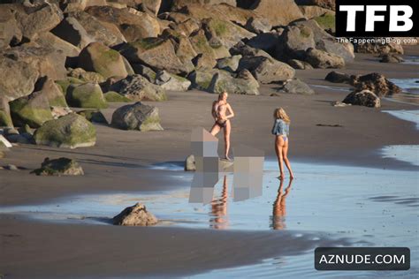 Stephanie Marie Sexy Seen Topless Flaunting Her Hot Tits At The Beach Aznude