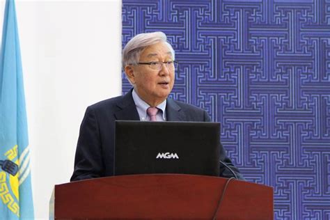 Дэлхийн эрүүл мэндийн байгууллагын Номхон Далайн Баруун бүсийн захирал Др Шин Ён Су Хөвсгөл