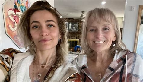 Paris Jackson Reunites With Her Mom Debbie Rowe Photos