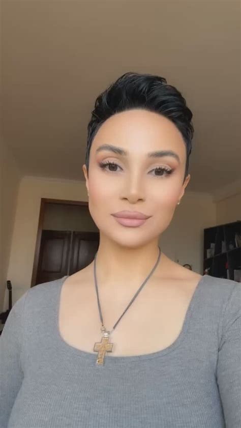 ԱՆԻ ԶԱՔԱՐՅԱՆ 🇦🇲 🇦🇲 ԳԼԱԶՈԿԸ հայերեն ի՞նչ է կոչվում 🤌 հայուհիմը ️ հայուհի հայ հայեր