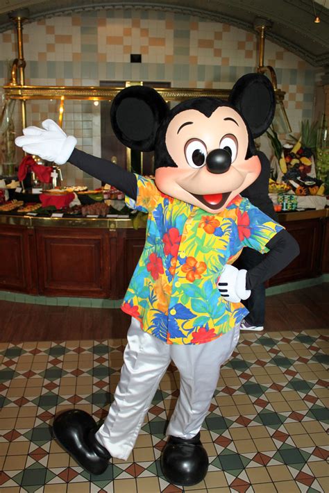 Meeting Hawaiian Mickey Mouse Hawaiian Brunch Inventions Flickr