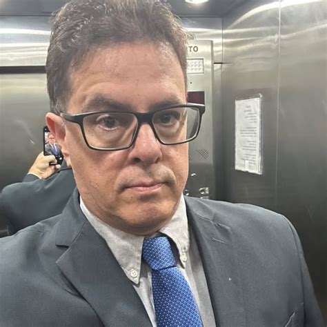 Leonardo Zamboni Leonardozamboni • Threads Say More