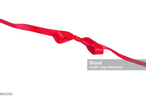 선물 활 흰색 배경에 고립 된 선물 상자를 위해 실크로 만든 장식 빨간 리본 활의 클로즈업 장식 배경 매크로 사진 0명에 대한 스톡 사진 및 기타 이미지 Istock