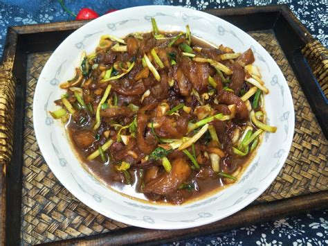 炒茄子，不管圆茄子还是长茄子，按照大厨的方法，茄子香软不发黑茄子圆茄子长茄子新浪新闻