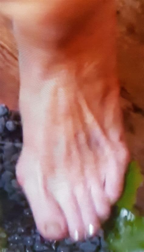 Vicki Michelles Feet