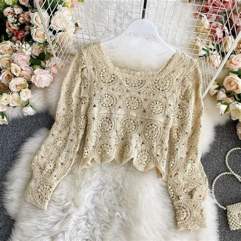 เสื้องานถักโครเชต์ ลายดอกไม้ เนื้อผ้าอย่างดี ผ้าสวยมากๆค่ะ Shopee Thailand