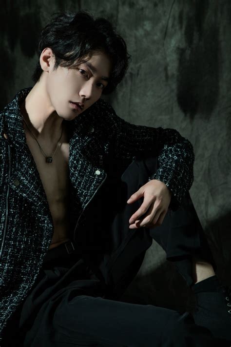 [Язык художественного изображения] 2022 08 03 Свет и тень и нежный Чжу Чжу мальчика V2ph