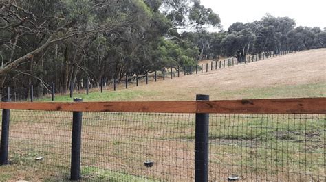 How To Attach Fence To Metal Post At John Triche Blog