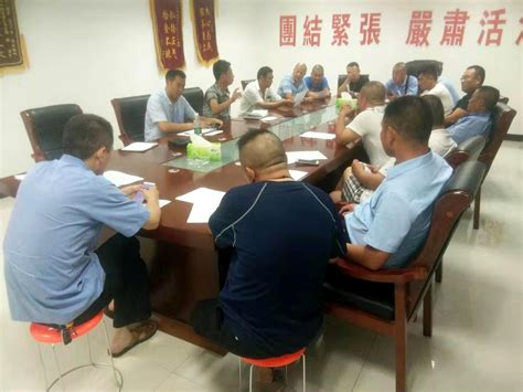 连汽金盛公交公司开展驾驶员夏季行车安全例会