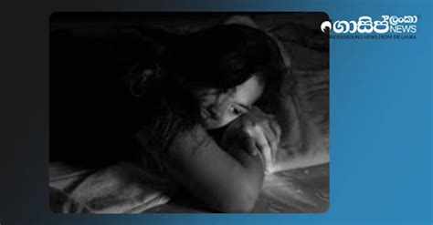 ශිෂ්‍යත්ව විභාගය ඉවරකර යන දැරියක පැහැරගෙන