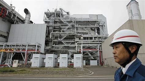 Japan Restarts Nuclear Reactors Cbc News