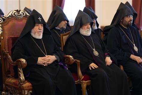 Մայր Մայր Աթոռում տեղի ունեցավ շքանշանի հանձնման արարողություն ——————— Մայիսի 24 ին Մայր Աթոռ