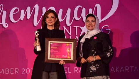 Najwa Shihab Bersyukur Diganjar Penghargaan Perempuan Bintang Awards 2018