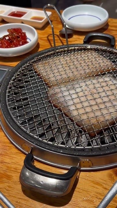 초필살돼지구이 껍데기 비주얼🌟 Youtube