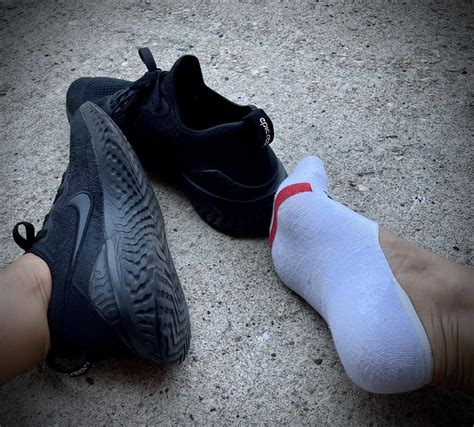Who Wants To Be My Sock Sniffing Whore [selling] R Gymsocks
